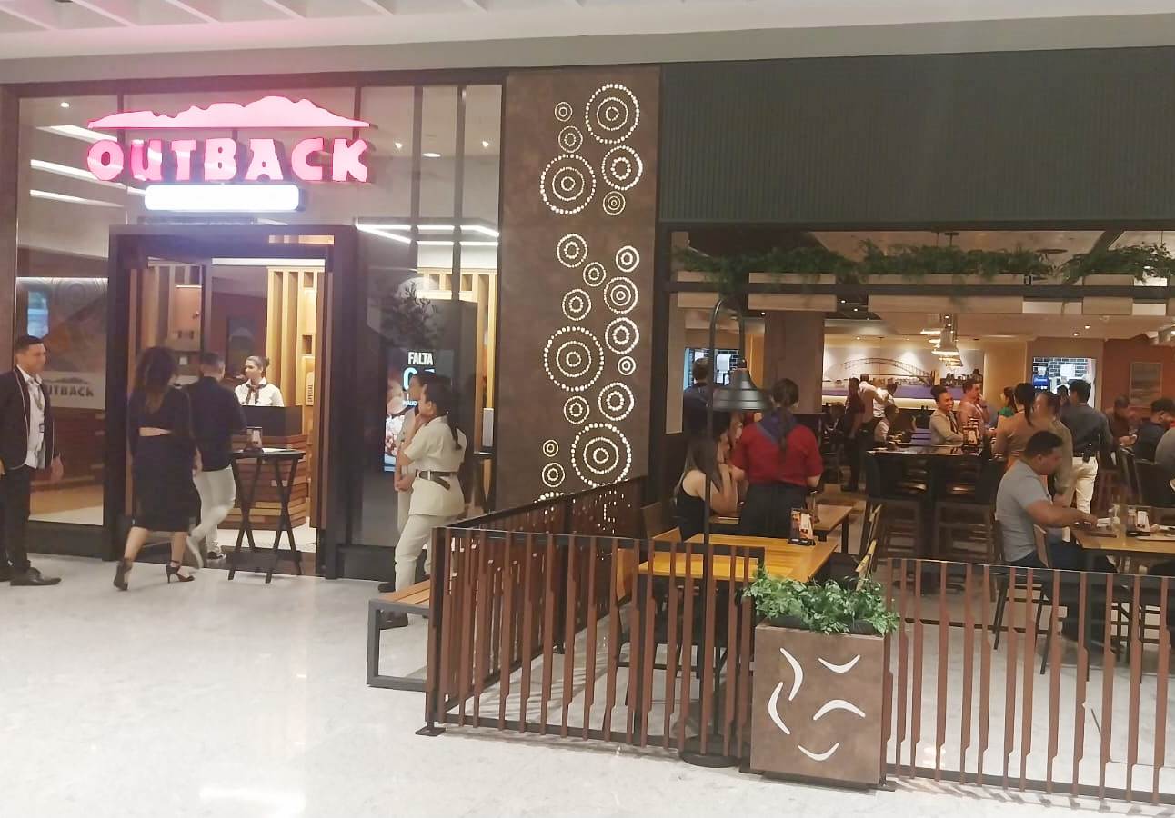 Ex-funcionários são 95% dos sócios das unidades do Outback Steakhouse